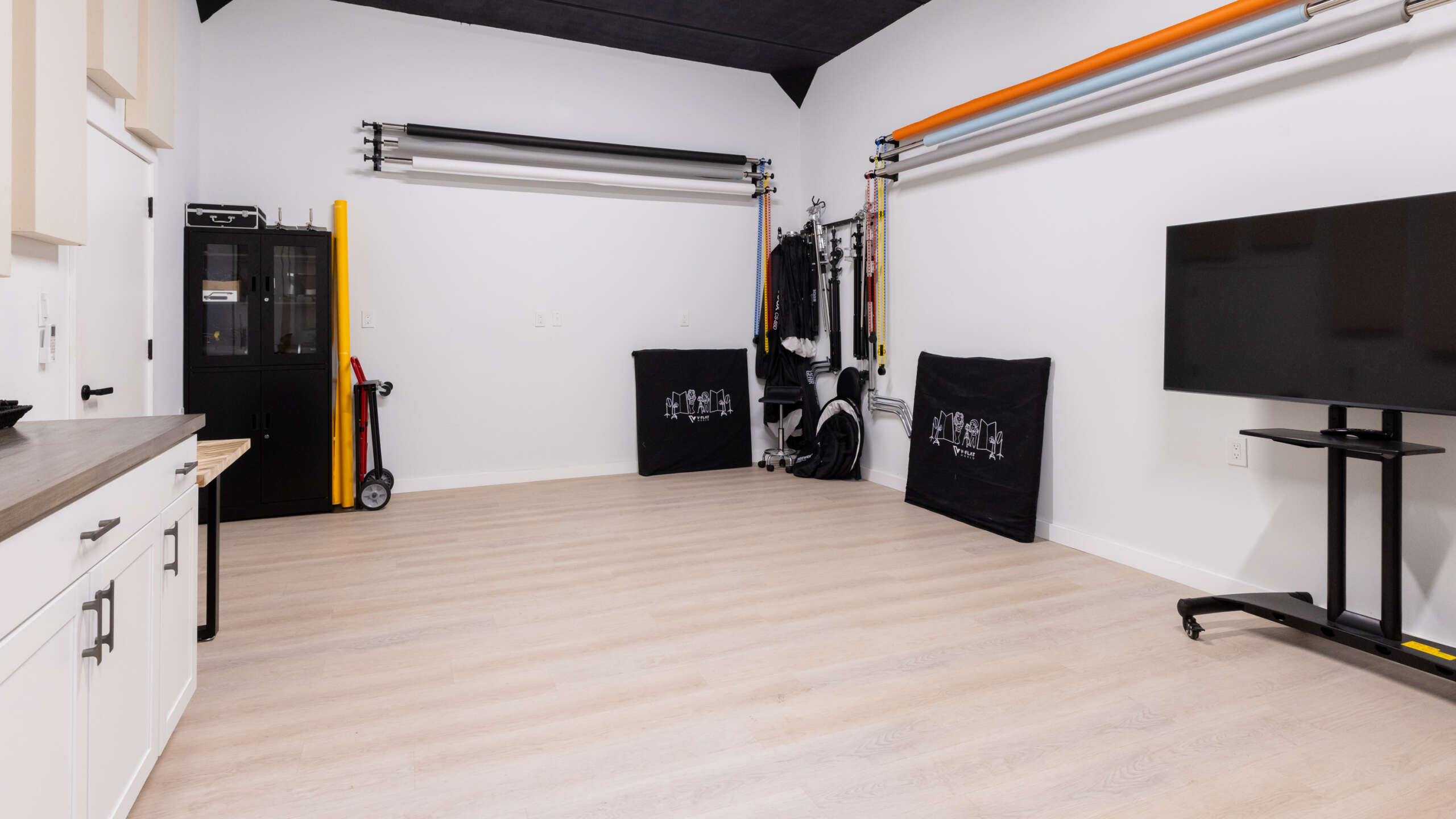 Photography Studio - Create Stunning Visuals - Pixel Worx